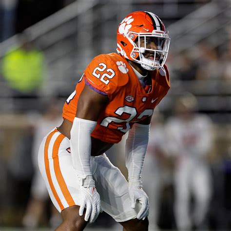 2023 Nfl Draft Profile Trenton Simpson Athlon Sports