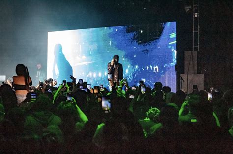 In Photos Navs Never Sleep Tour Comes To La Daily Trojan