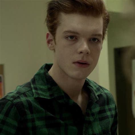 Пин от пользователя гав на доске Shameless♡ Постер фильма Сексуальные актеры Сериалы