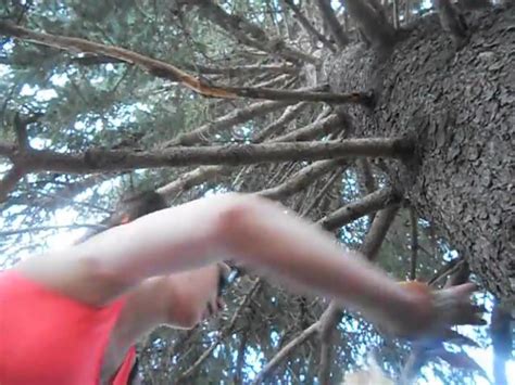 Youtube Classic Kk And Taryn Pee In A Tree Part 1