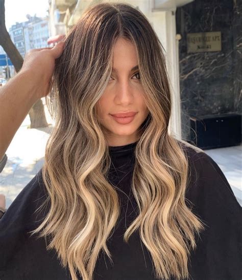 12 Seamless Brown To Blonde Ombre Styles That Will Add Dimension To