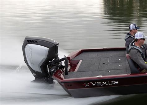 Acceleration Sensation The New Evinrude Etec G2 In Line Three
