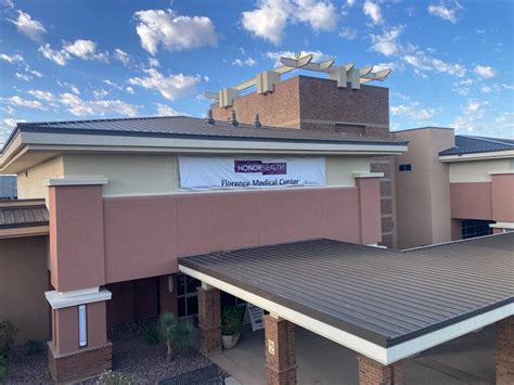 Florence Az Hospital Closes Oak Street Health Strawberry Mansion