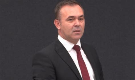 Rexhep Selimi Feston Sot Ditëlindjen E 53 Të Gazeta Express