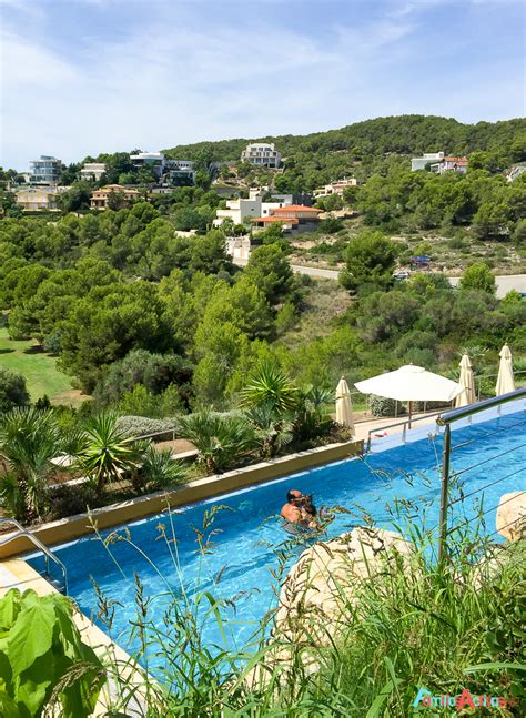 Dolce Sitges Una Escapada Perfecta Para Familias En Habitaciones Deluxe Familias Activas