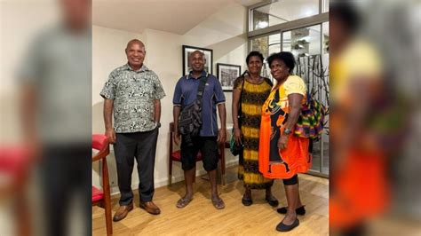 Three From Yangoru Saussia Attand Market Workshop