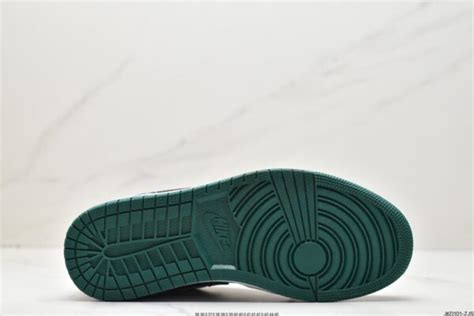 נעלי נייק אייר גורדן נמוכות גברים נשים Air Jordan רק ב זולפה קניות אונליין ב