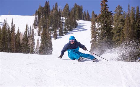 10 Skiing Tips From The Proffessional Ski Instructors Of America
