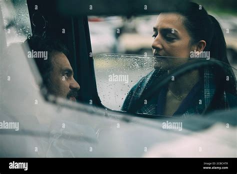 Usa Mark Ruffalo And Archie Panjabi In ©hbo New Series I Know This