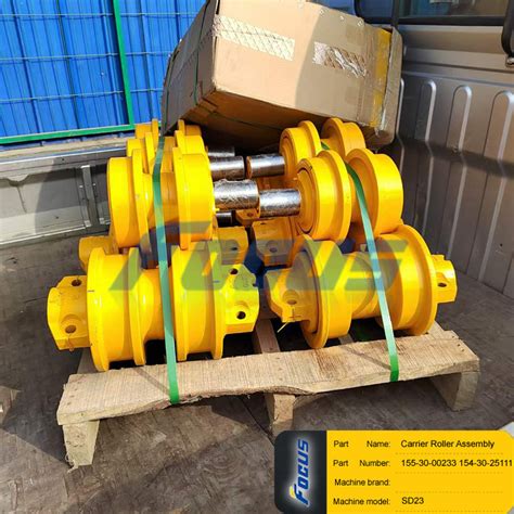 Shantui Sd23 Carrier Roller Assembly 155 30 00233 154 30 25111