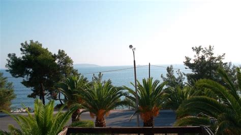 Mic Dejun Cu Vedere La Mare Foodcrew