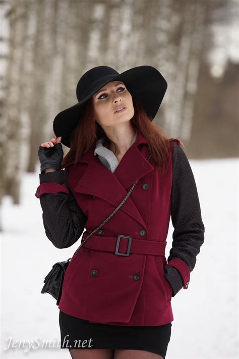 Redhead Jeny Smith Showing Off Her Nice Tits Outdoors 15 Photos