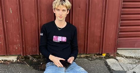 Troye Sivan Denunció El Hackeo De Su Cuenta En Twitter “no Soy Yo Son Estafadores” Infobae