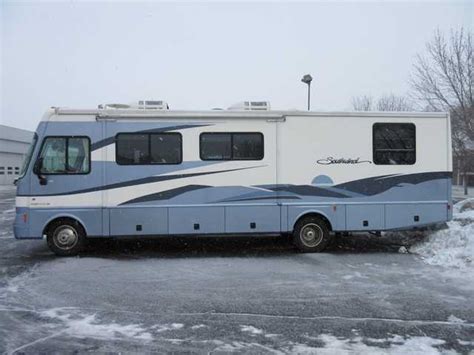 2002 Used Fleetwood Southwind 32v Class A In Minnesota Mn