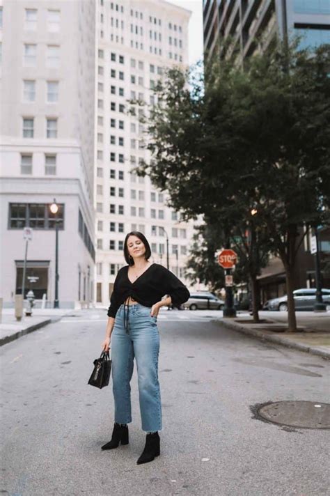 How To Wear A Cropped Sweater An Indigo Day Lifestyle Blog