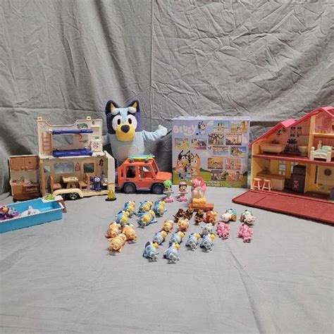 Best Ultimate Bluey Bundle Playsets Characters Dancing Bluey And