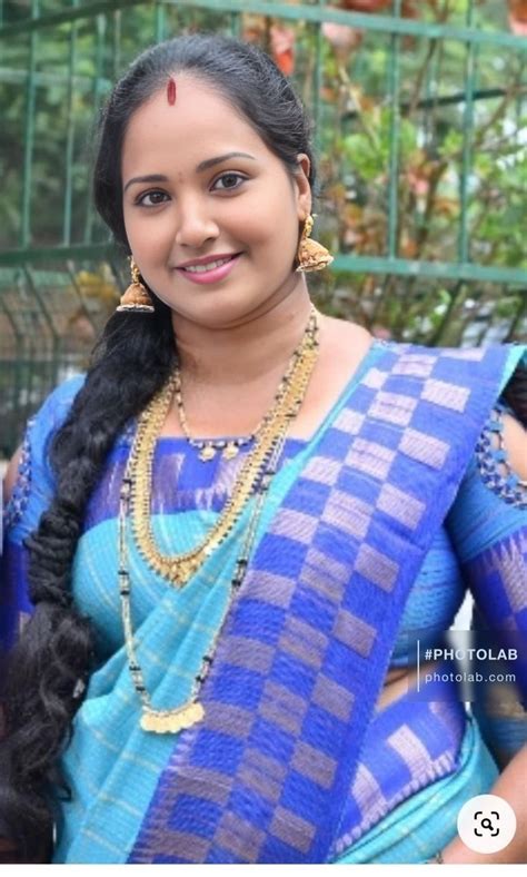 Pin By Karthik Palanisamy On Beautiful Women Naturally Beautiful Women Over 40 Beautiful