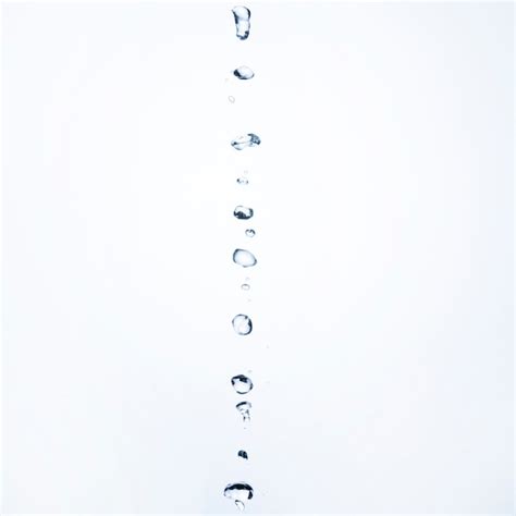 Fallende Wassertropfen Bilder Kostenloser Download Auf Freepik