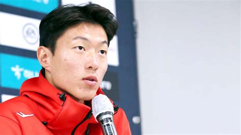 Hwang Ui Jo Speaks With The Press In This File Photo Dated Feb 22