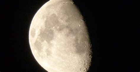 Todays Moon Phase November 11 2025