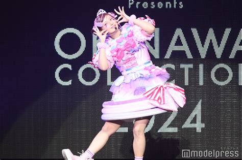 画像1532 しなこ、母親顔出し2ショット披露 「笑顔がそっくり」「姉妹みたい」と反響 モデルプレス