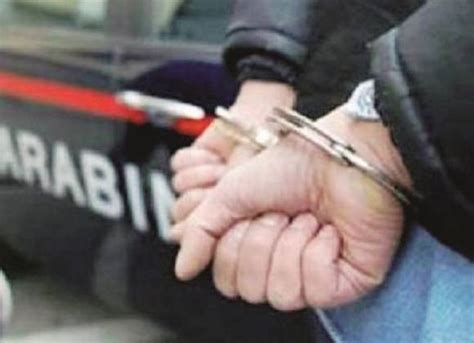 Si Invaghisce Di Una Ragazza Di Cesenatico E Le Fa Irruzione In Casa