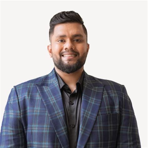 Charith Seaway Headless