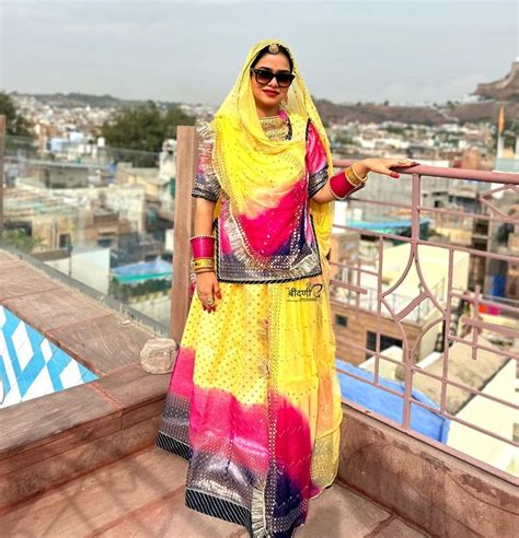 Poshak By Nidhi Gehlot