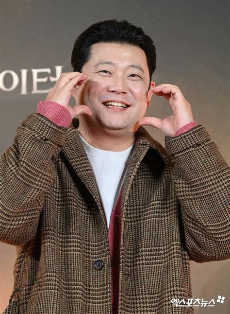 흑백요리사 장호준 볼하트로 매력 발산 엑s Hd포토 엑스포츠뉴스 나무뉴스