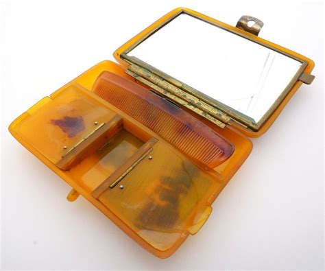 Tortoise Shell Compact A Vintage Beauty Essential Compacts Costume