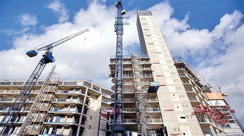 پیش‌بینی انبوه‌ ساران از قیمت مسکن خانه بخریم یا نخریم؟