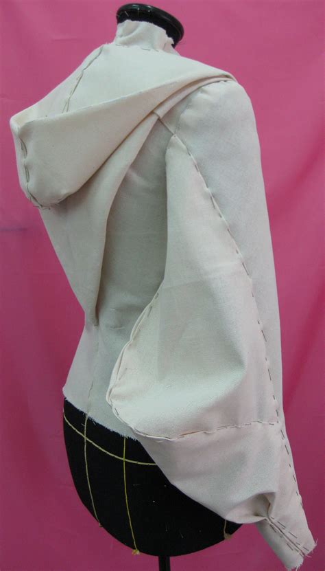 Fabric Manipulation Complex Pleats And Folds Artofit