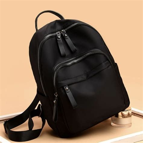 무료배송 Dnyne 미디사이즈 여성백팩 모던한 디자인 캐주얼백