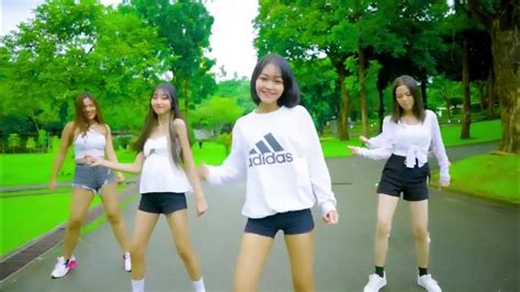 ခင်ခင်ပျိုမေ အနားနားတိုးပါစကားလေးပြောချင်လို့ဗာရာဏသီ Win Naing Soe