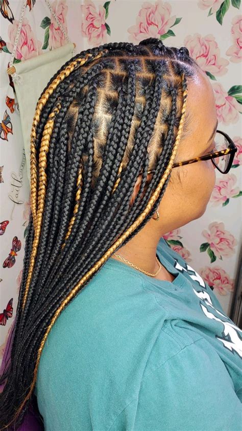 Medium Size Knotless Box Braids Braids With Shaved Sides Medium Box