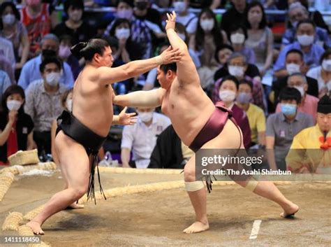 Endo Sumo Photos And Premium High Res Pictures Getty Images