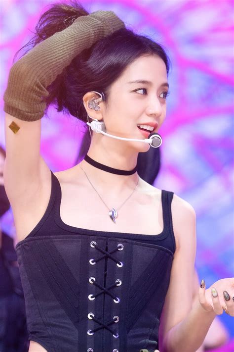 220828 Blackpink Jisoo Pink Venom At Inkigayo Kpopping