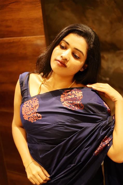 Rinu Augustine Saree Rmallubabe