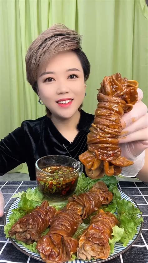 Yuka Yummy Eating Spicy Mukbang Sausage Guts Goat Legs Goat Skins Goat