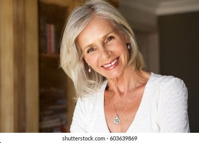 Beautiful 60 Year Old Women 10262 Rechtenvrije Illustraties