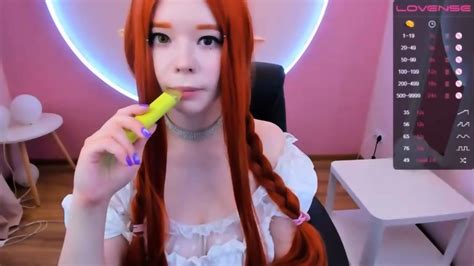 Asiática De Grandes Pechos Eporner