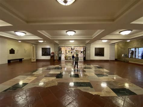 Visiting The Ohio Statehouse