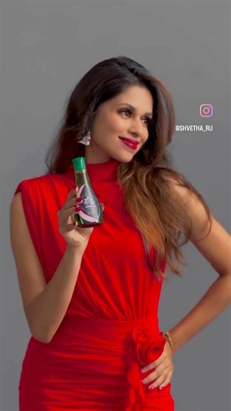 Shenali Handunge Shenalihandunge • Instagram Photos And Videos