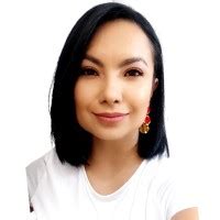 Ivonne Casas B Gerente De Clínicas Dirección De Laboratorios