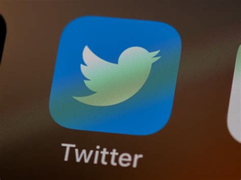 البحث عن مقاطع الفيديو على تويتر دليل تفصيلي خطوة بخطوة Blogeraser