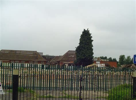 Laindon High Road School The End Laindon High Road School History