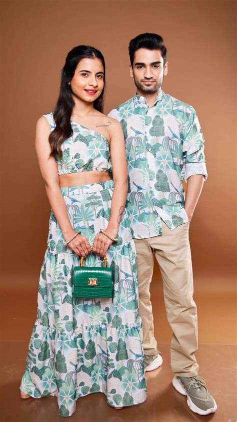 Couple 15 Buttons
