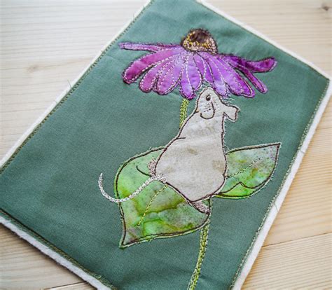 Pdf Pattern For Mouse With Flower Raw Edge Applique Tutorial Free