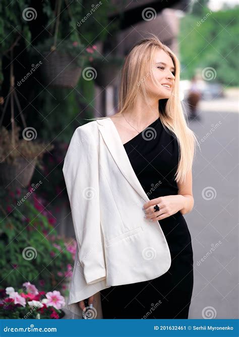 Elegant Blonde Girl Posing On The Street Stock Image Image Of Blonde