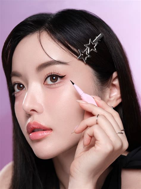 Black Eclipse Eyeliner